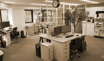 株式会社AMBER BLOOM